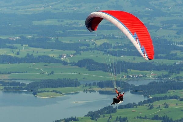 Comment se déroule un vol en parapente ? - Blog voyage